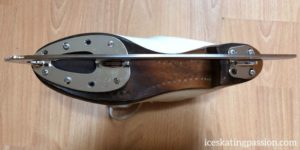 The figure skate blades (styles, profiles, tips to choose, brands)